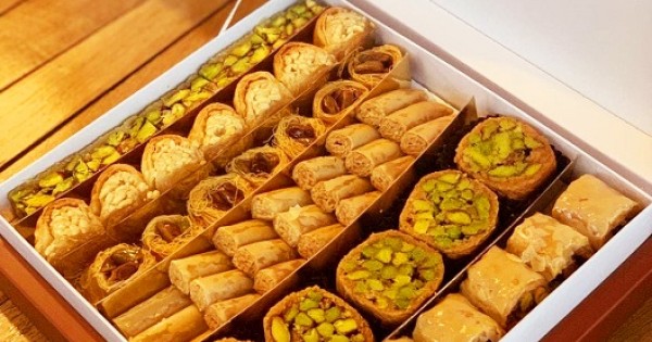 Assorted Arabic Sweets 500g