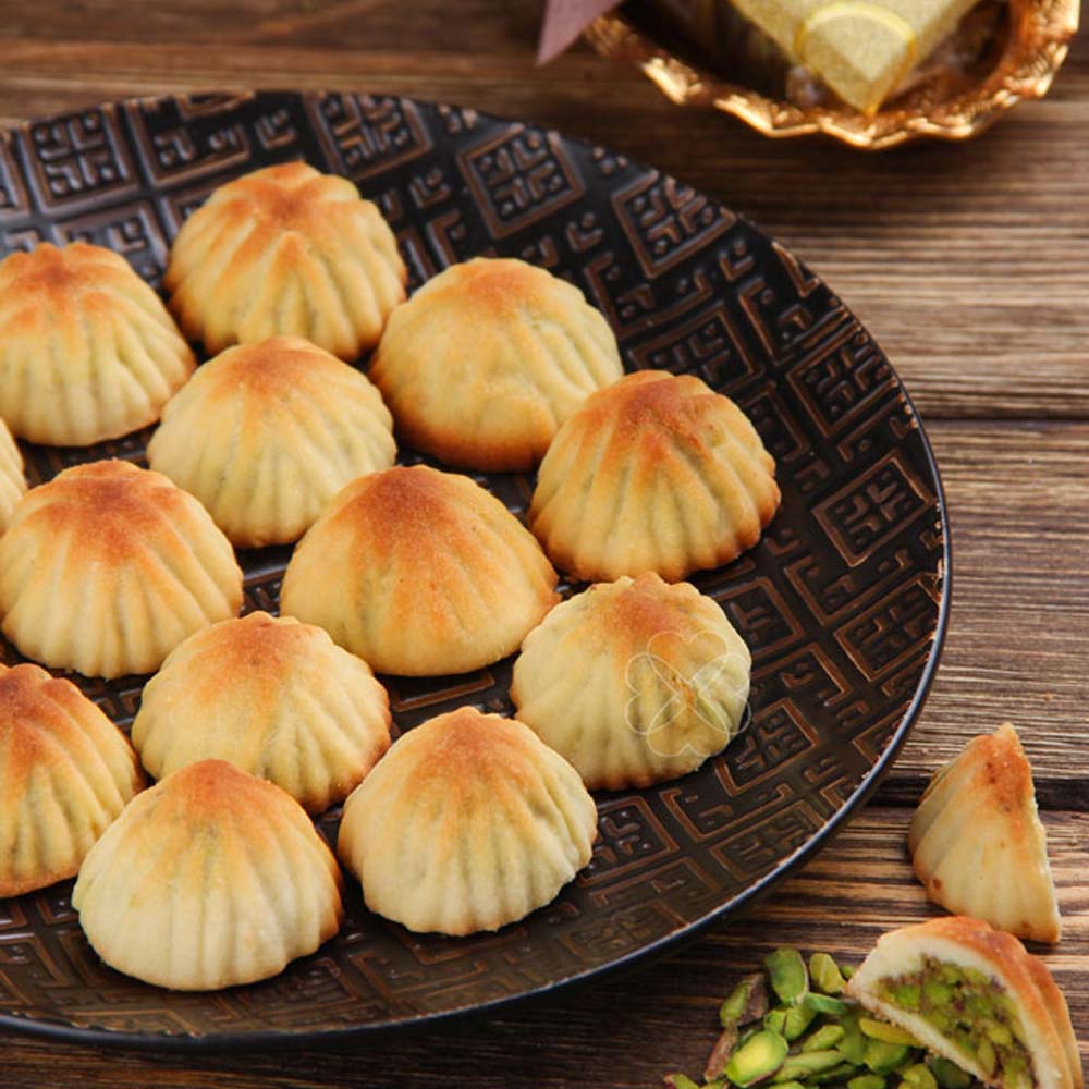 Shami Mamoul (pistachio)